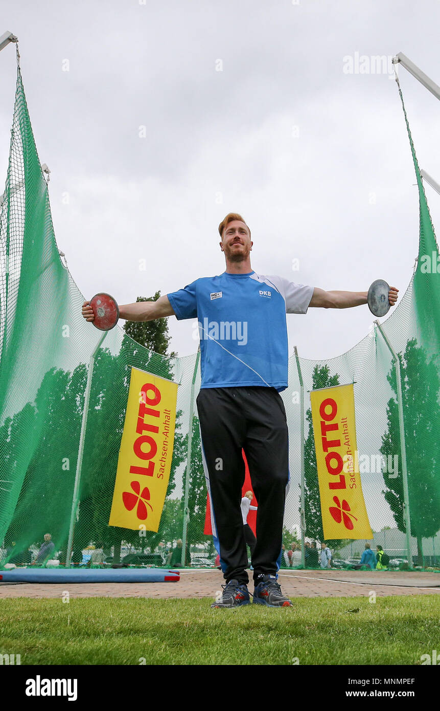Discus olympic champion hi-res stock photography and images - Alamy