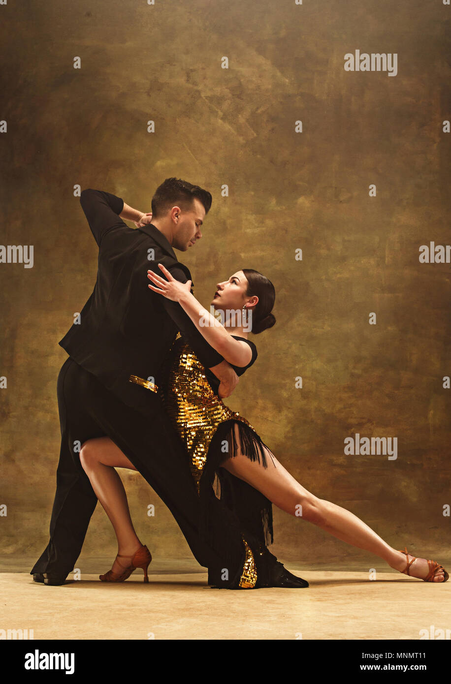 Young couple ballroom hi-res stock photography and images - Alamy