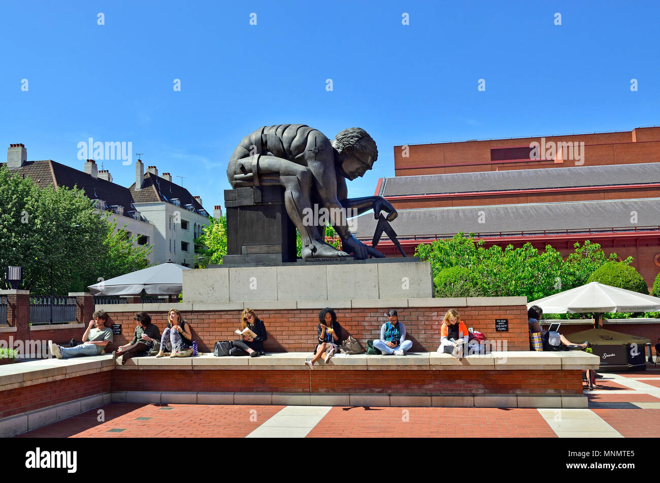 Newton by william blake sculpture hi-res stock photography and images ...