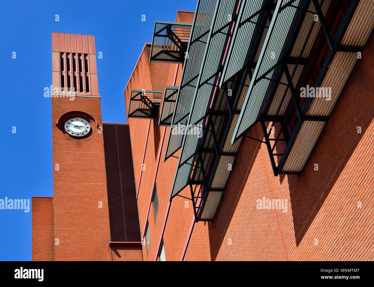 The british library building london hi-res stock photography and images ...