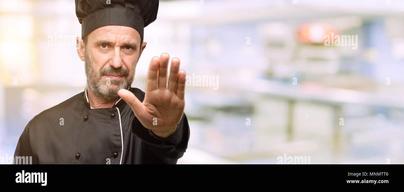 Hand signal and restaurant hi-res stock photography and images - Alamy