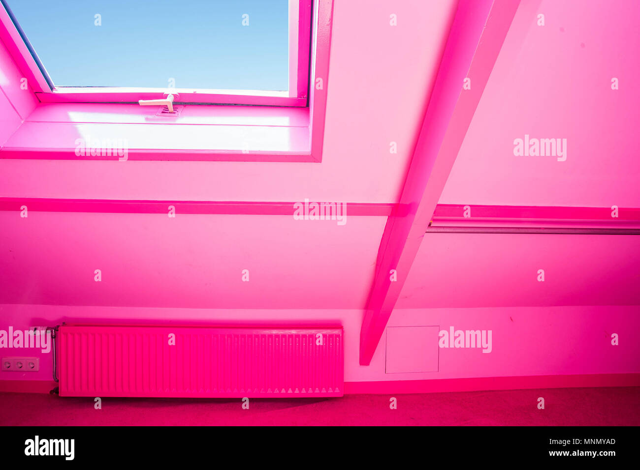 Vintage wall, wooden floor and plinth with window Stock Photo - Alamy