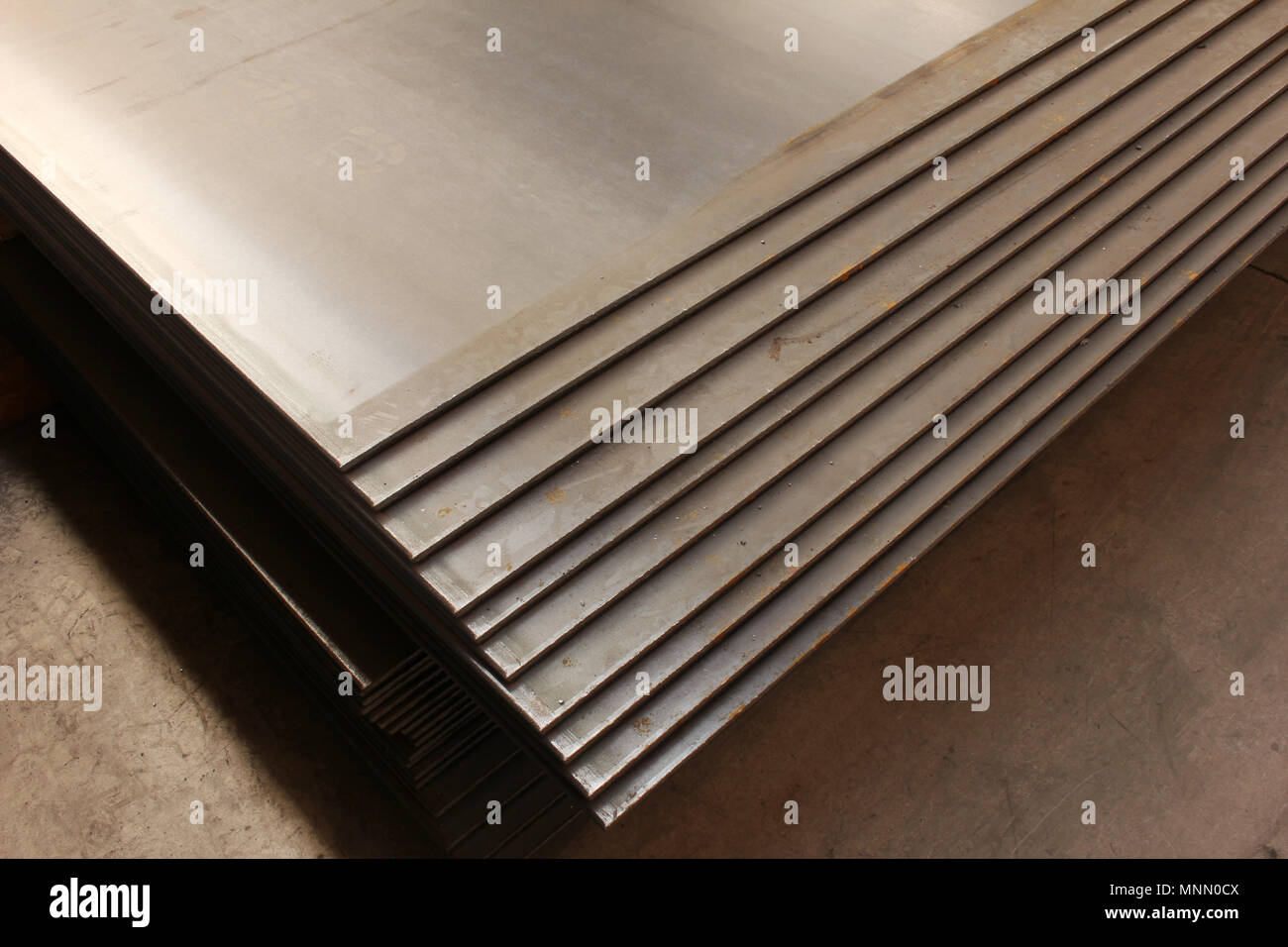 Molten metal circle hi-res stock photography and images - Alamy