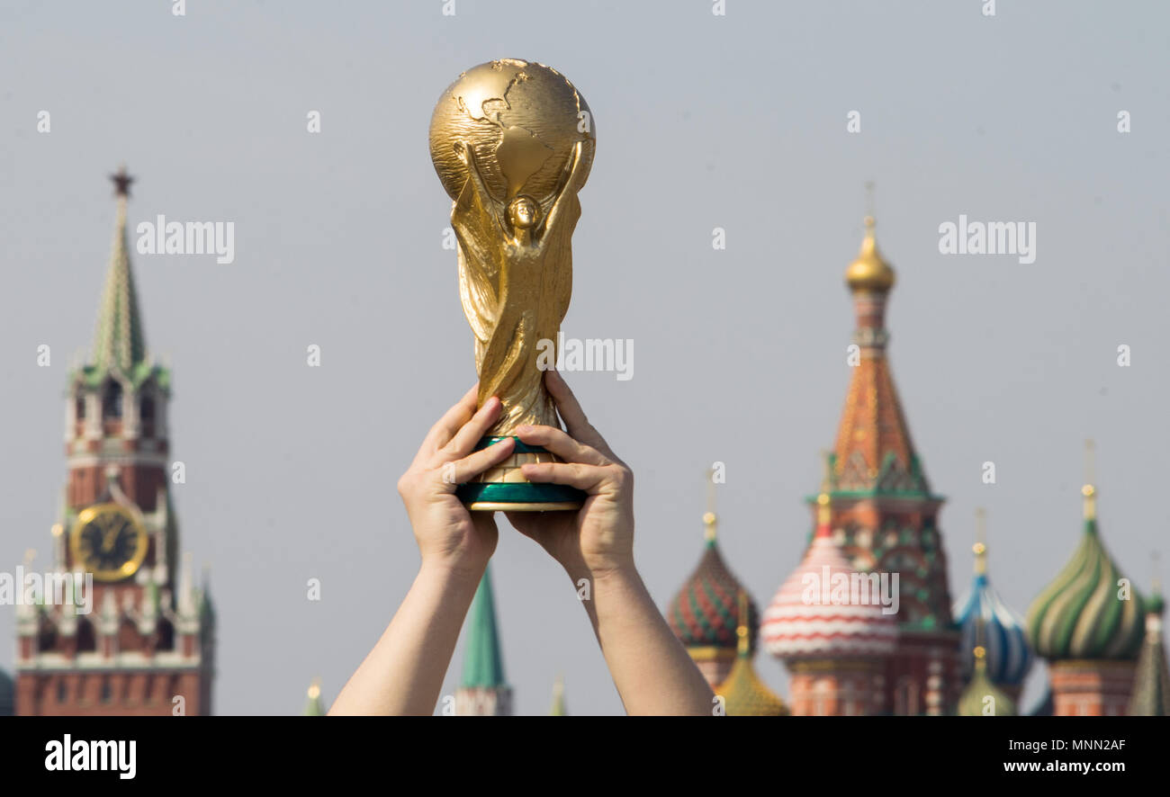 Fifa world cup trophy men hi-res stock photography and images - Alamy