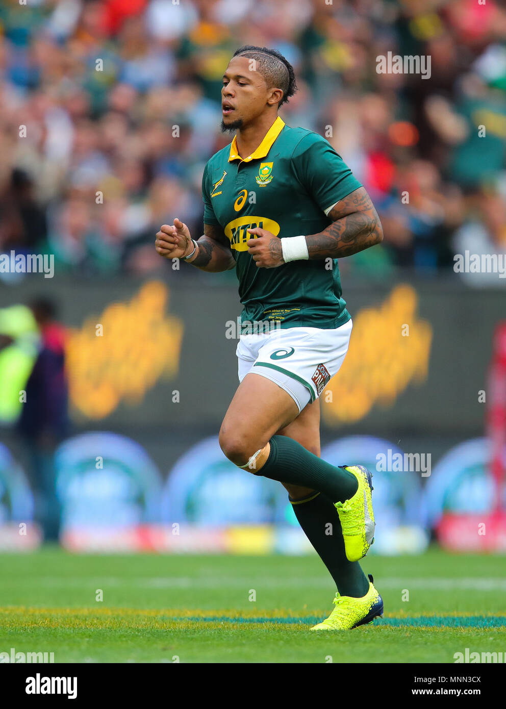 CAPE TOWN, SOUTH AFRICA - Saturday 7 October 2017, Elton Jantjies of ...