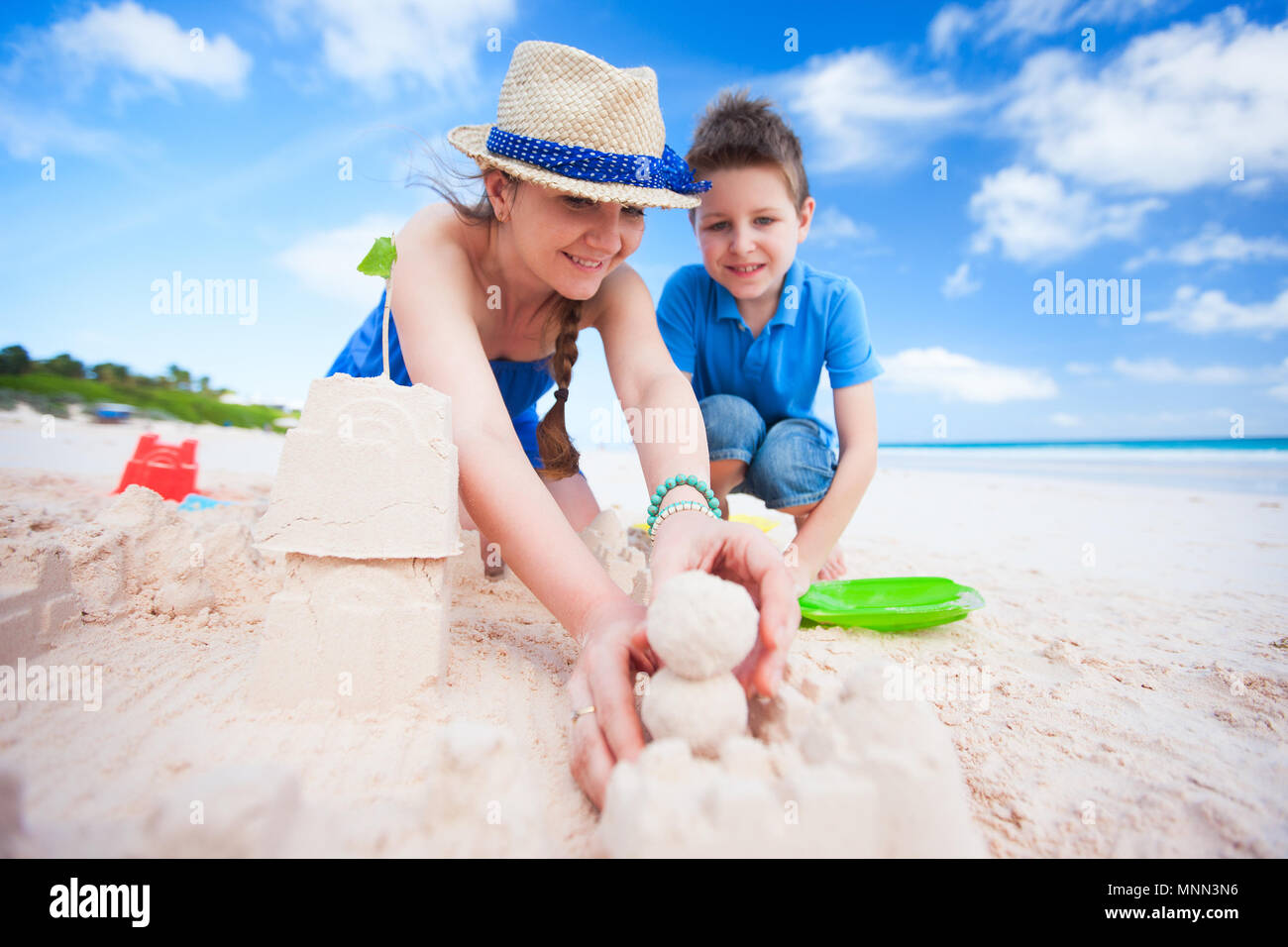 Making sandcastle hi-res stock photography and images - Alamy