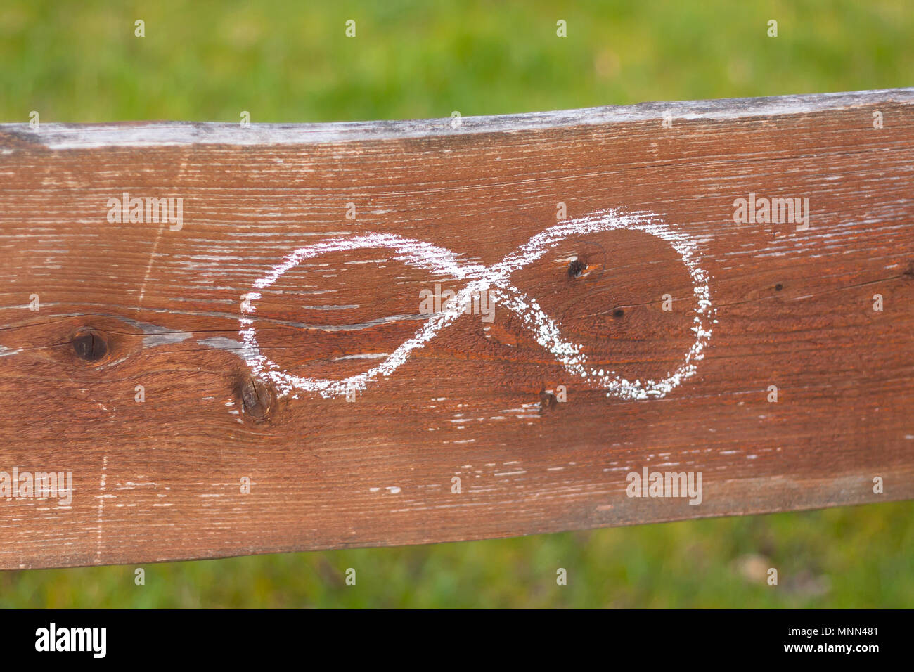 Infinity sign hi-res stock photography and images - Alamy