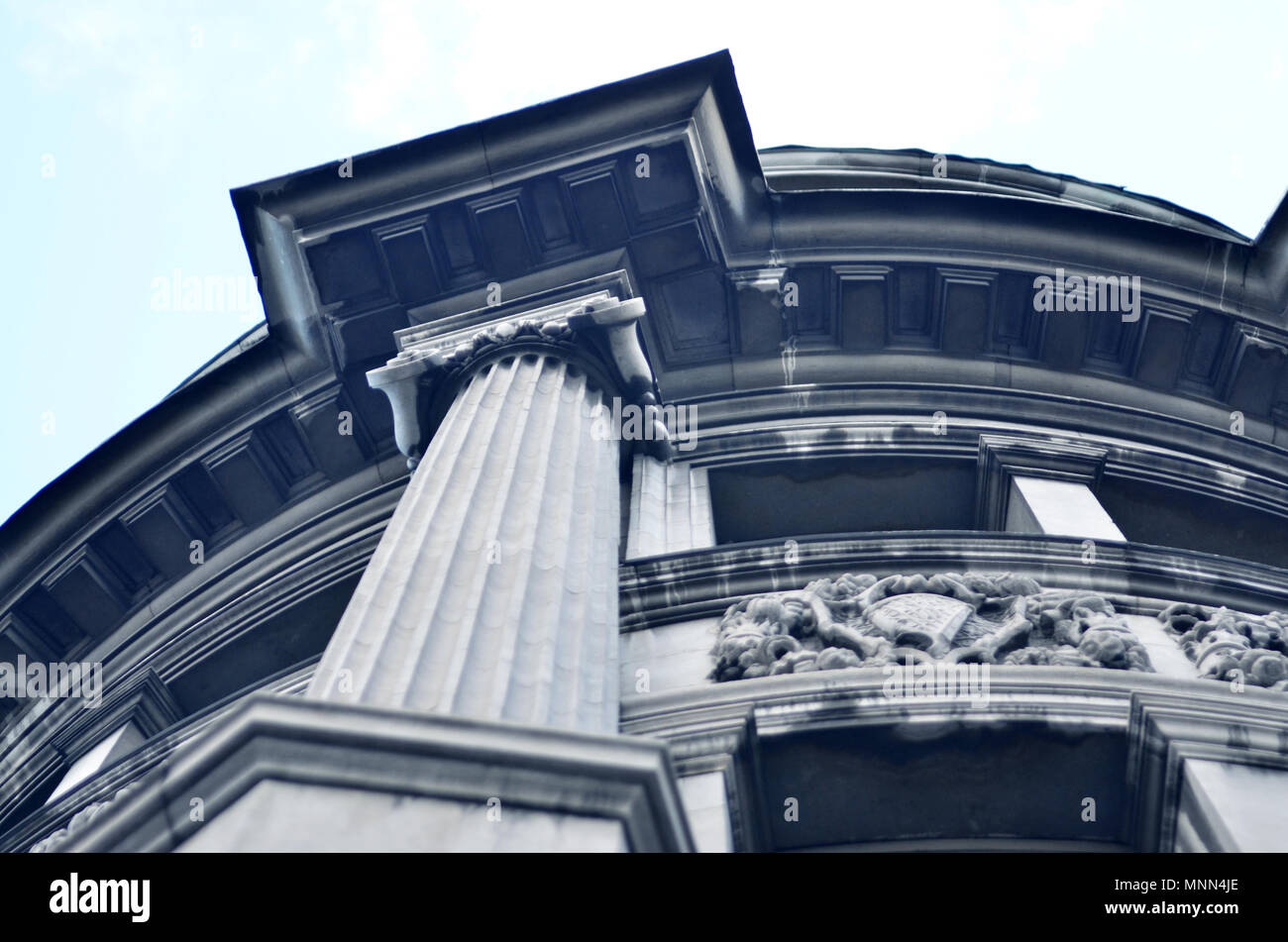 Neoclassical building hi-res stock photography and images - Alamy