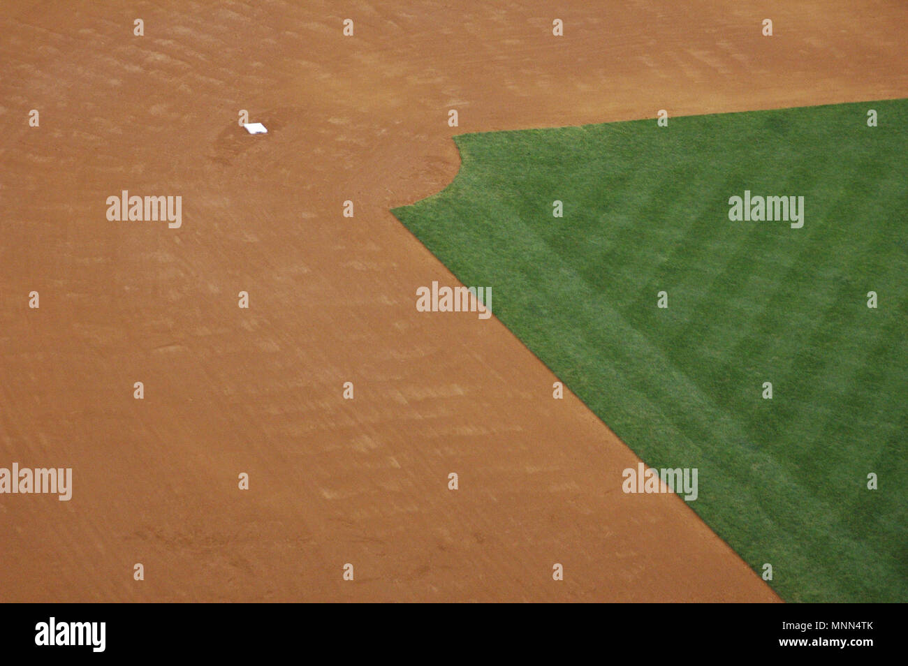 Second base and lawn at an outdoor baseball stadium Stock Photo - Alamy