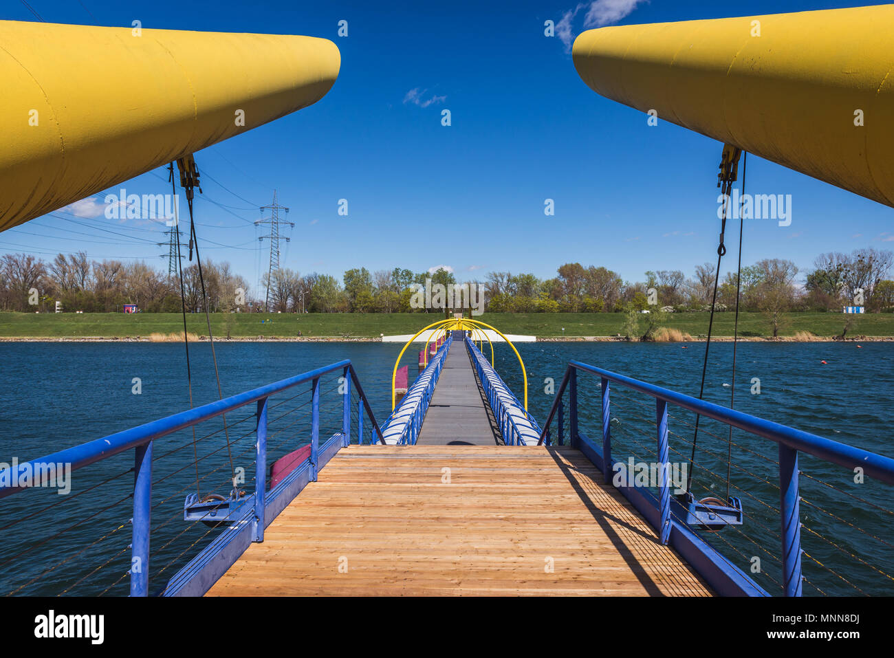 Floating ponton hi-res stock photography and images - Alamy