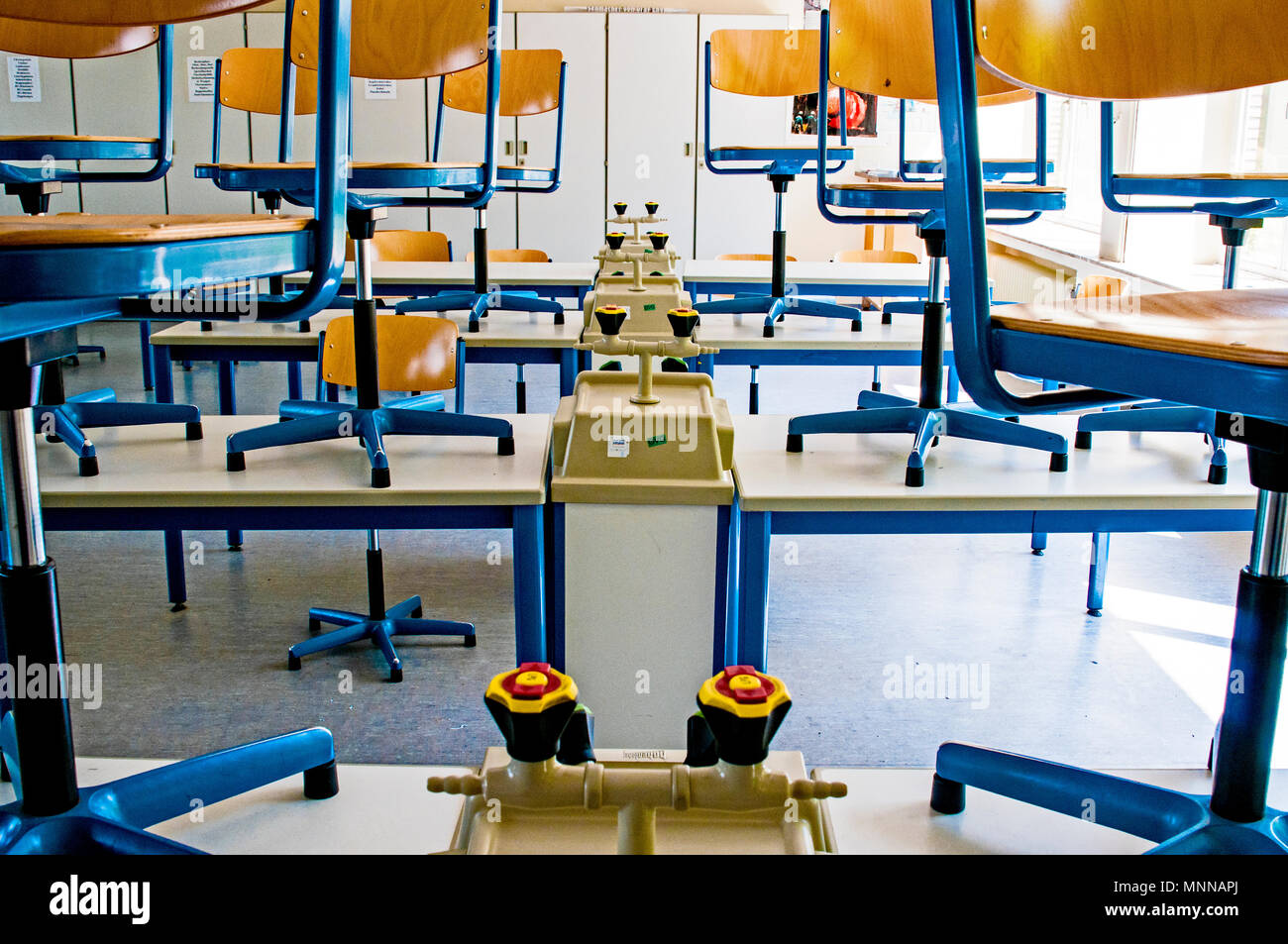 Classroom for chemistry with tables and chairs; Klassenraum für chemie ...