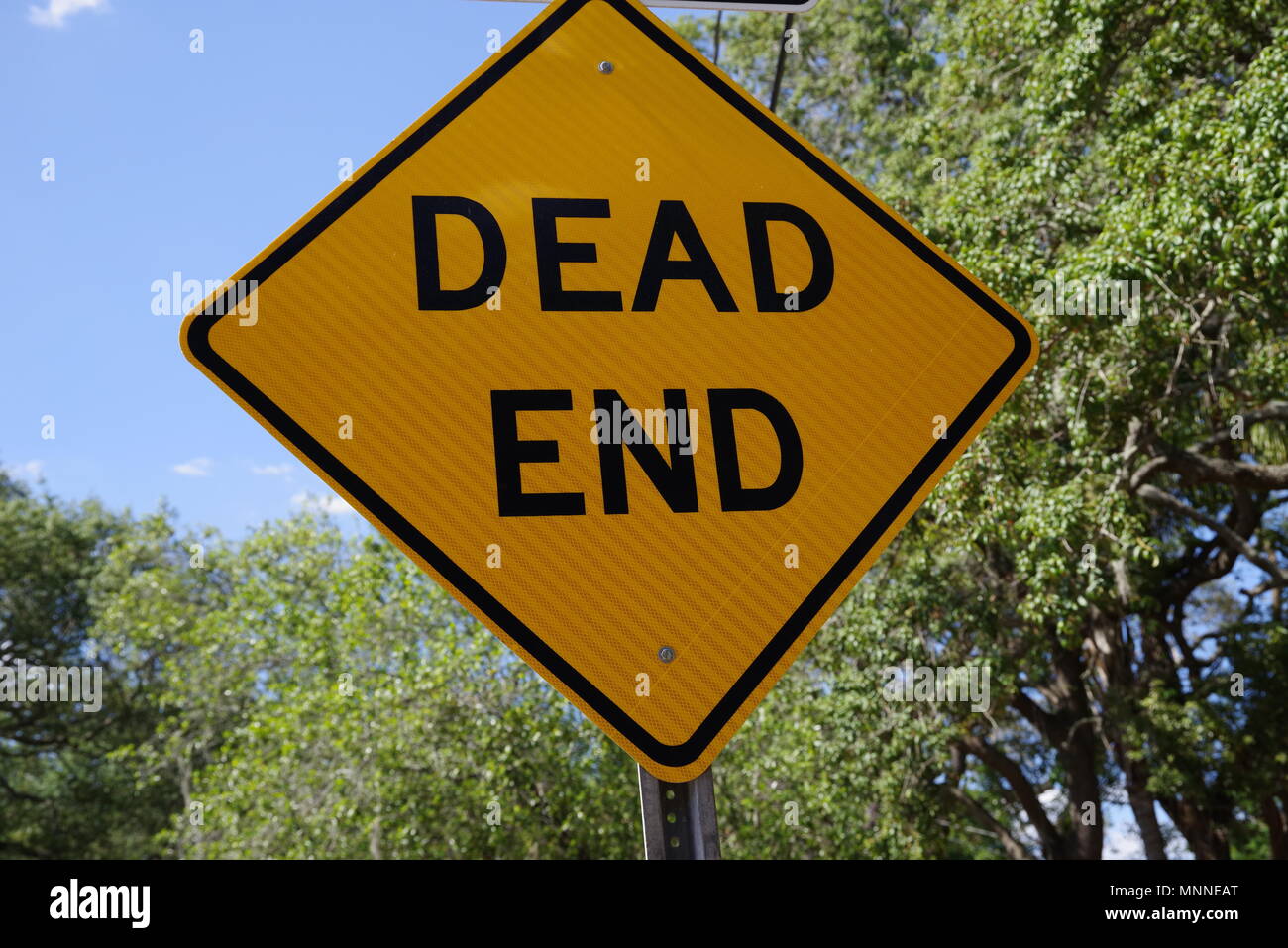 Tampa, Florida / USA - May 5 2018: Dead End Sign Stock Photo - Alamy