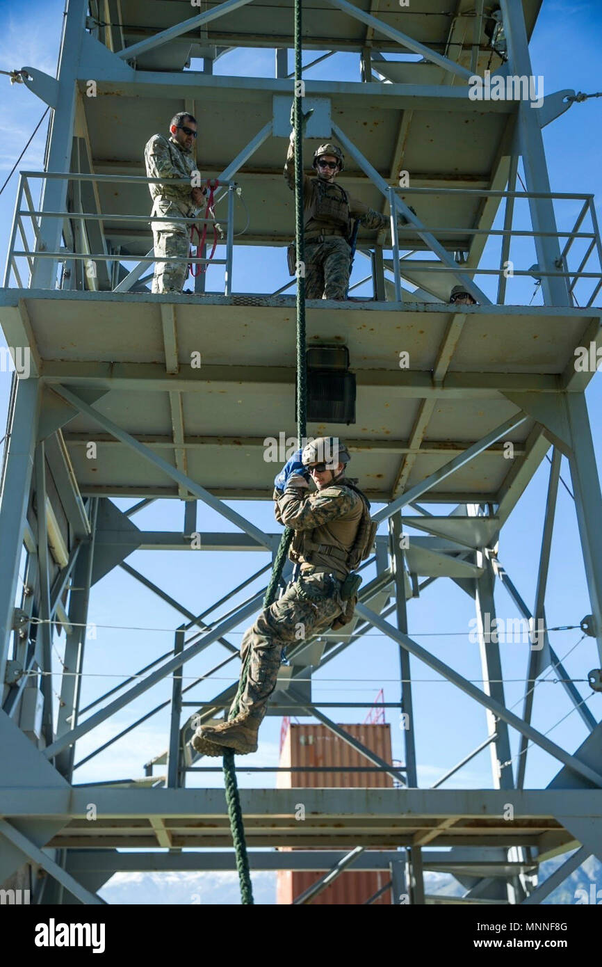 Container inspection unit hi-res stock photography and images - Alamy