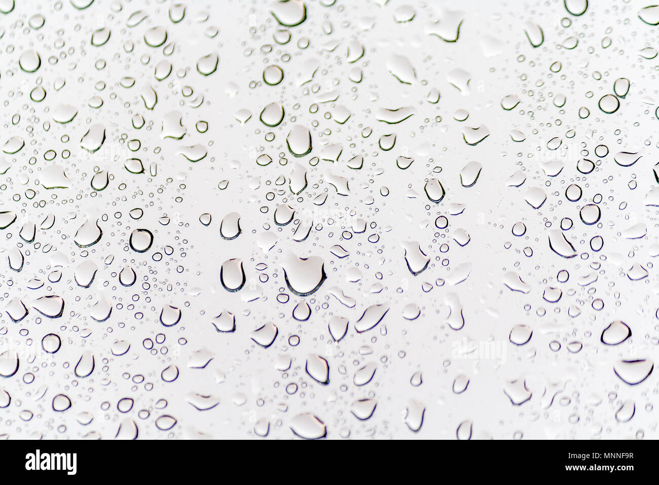 Raindrops on window hi-res stock photography and images - Alamy