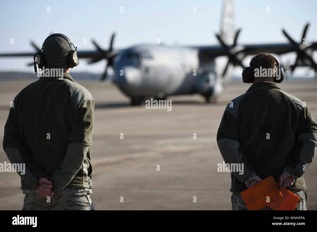 61st aircraft maintenance squadron hi-res stock photography and images ...