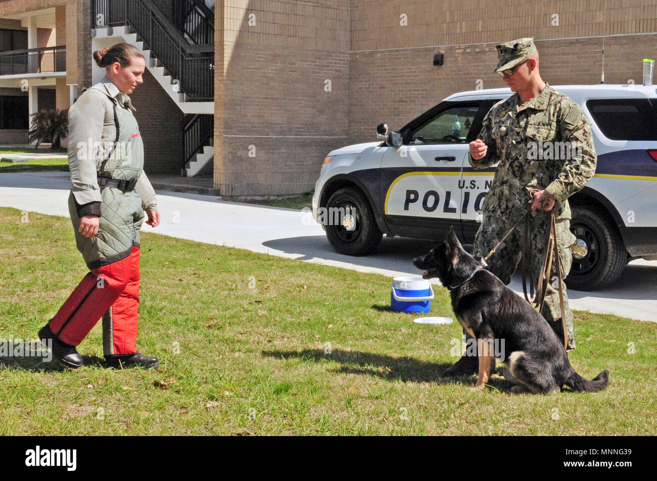 Miss. (Mar. 13, 2018) – Military working dog handler, Master-at-Arms ...