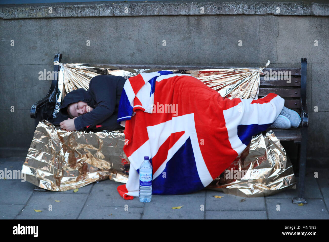 The bench meghan markle hi-res stock photography and images - Alamy