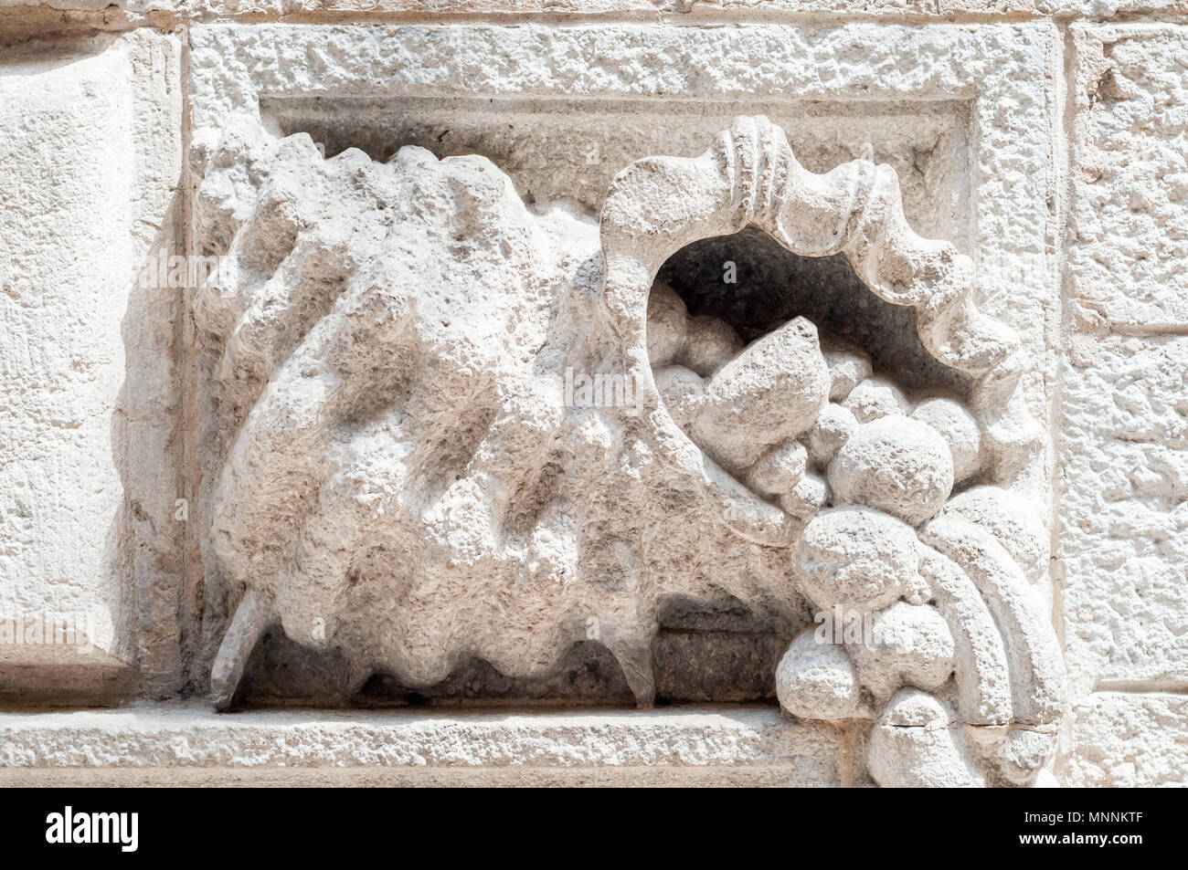 Cornucopia, horn of plenty, large horn-shaped container overflowing ...