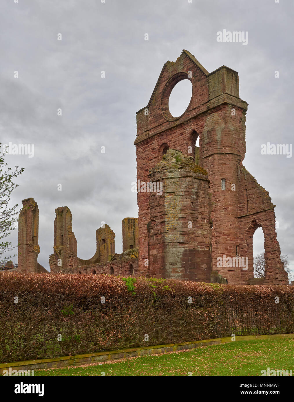 Arbroath abbey hi-res stock photography and images - Alamy