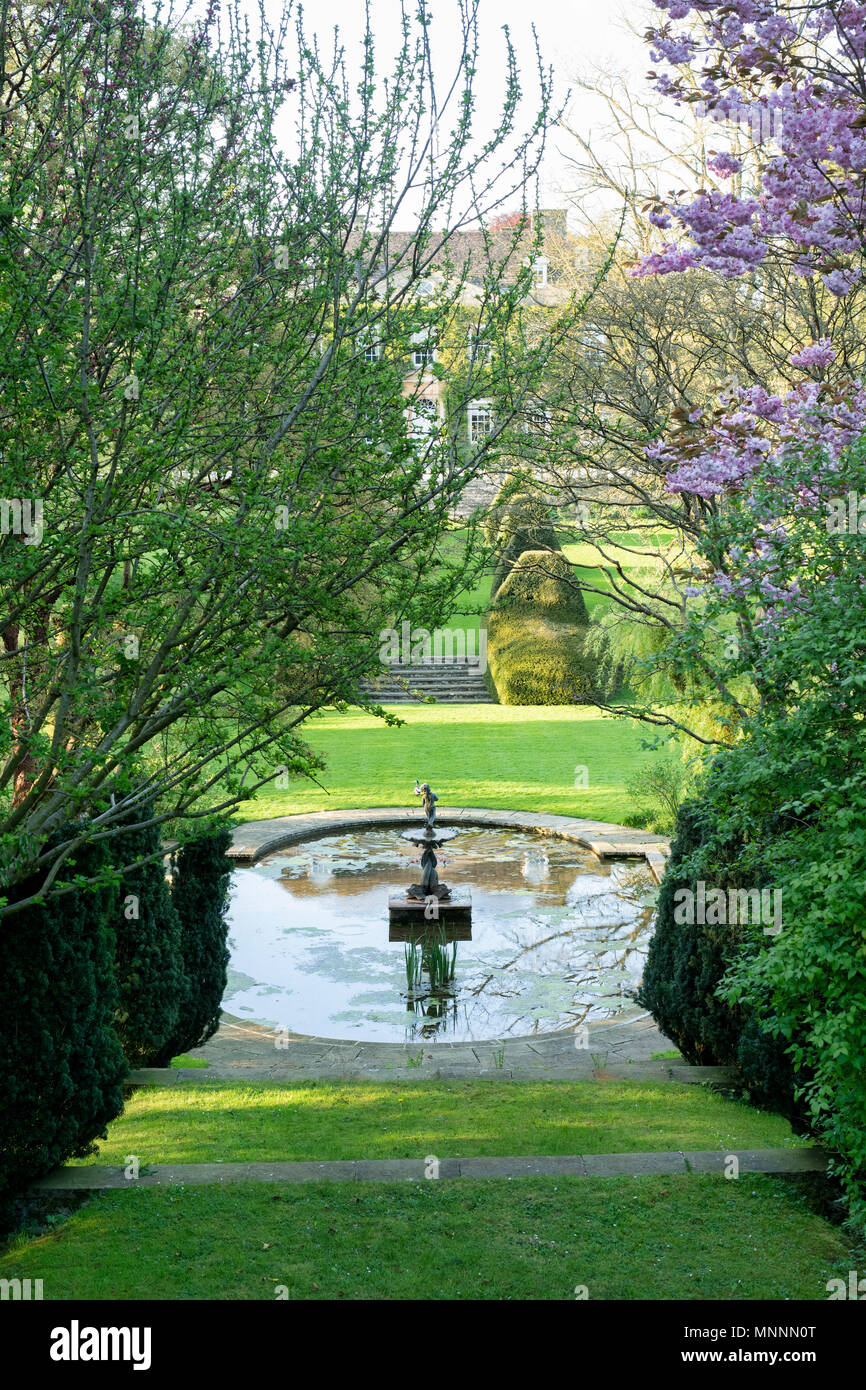 Cornwell manor oxfordshire hi-res stock photography and images - Alamy