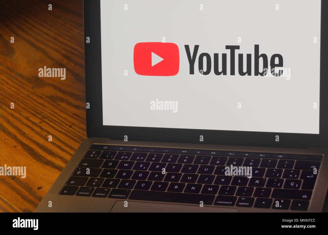 Dallas, Texas/ United States - 05/10/2018: (Photograph of Youtube logo ...