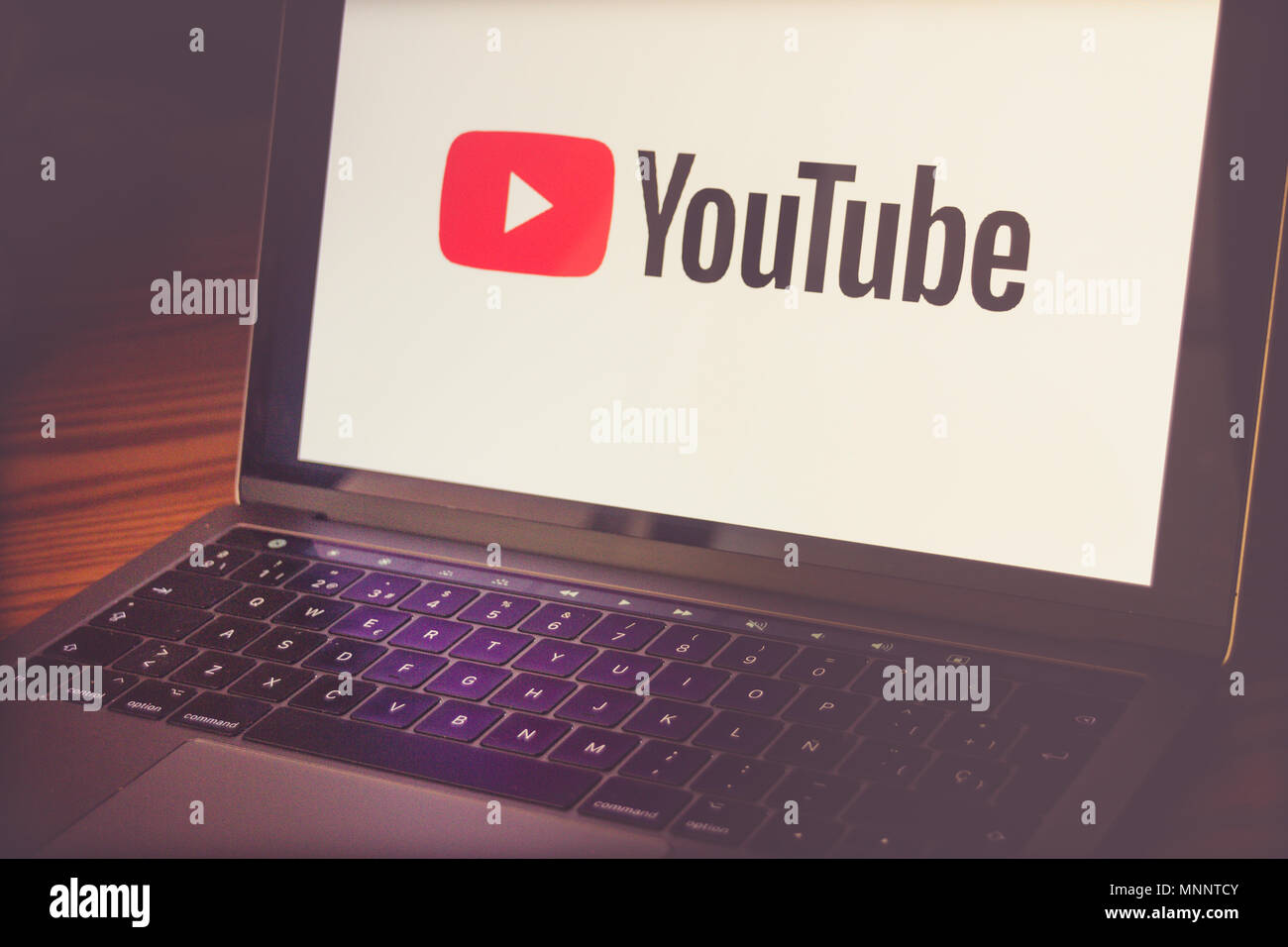 Dallas, Texas/ United States - 05/10/2018: (Photograph of Youtube logo ...