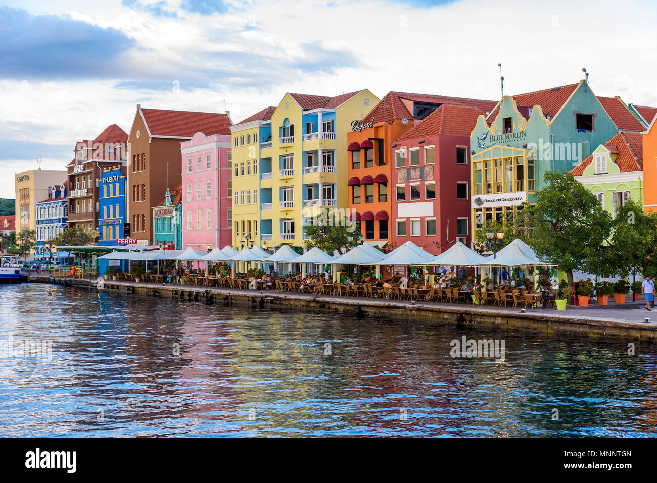 Colonial architecture in willemstad curacao hi-res stock photography ...