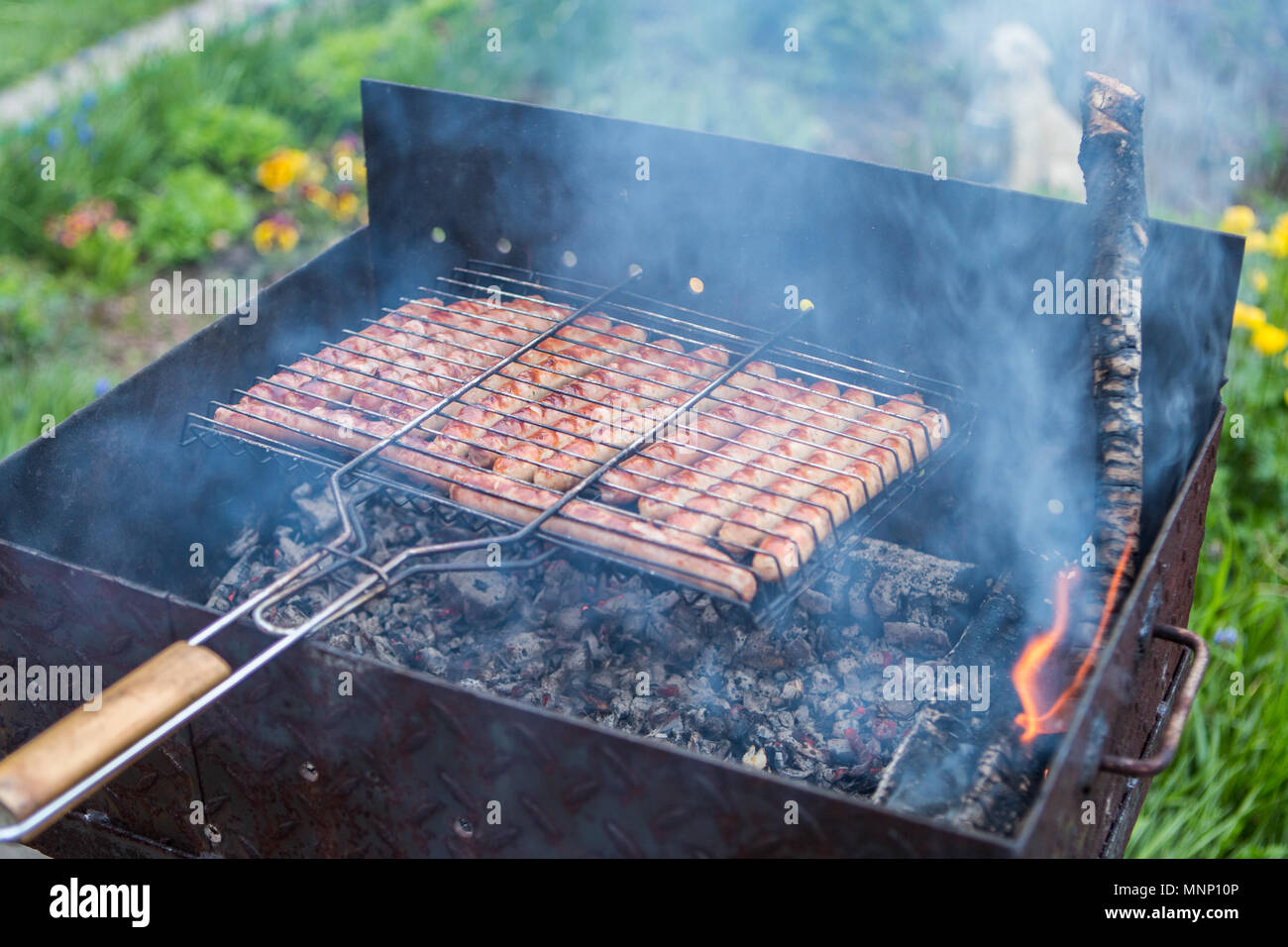 Open air barbecue hi-res stock photography and images - Alamy
