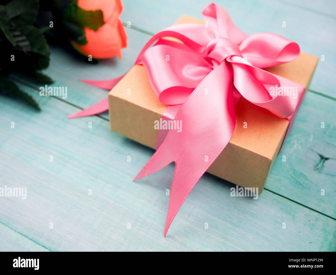 gift box with pink bow, bright, celebration, space Stock Photo - Alamy