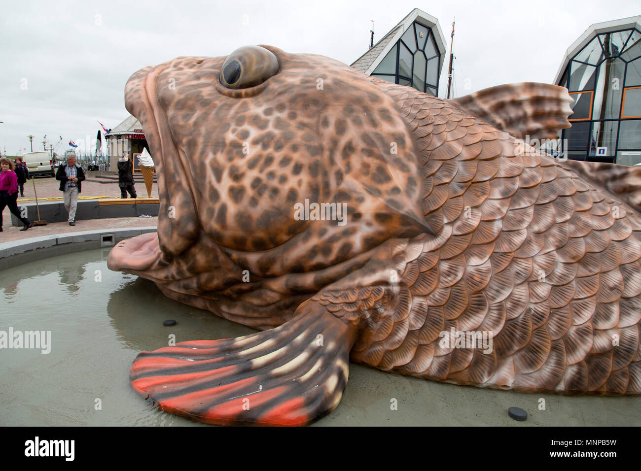 De visfontein voor stavoren hi-res stock photography and images - Alamy