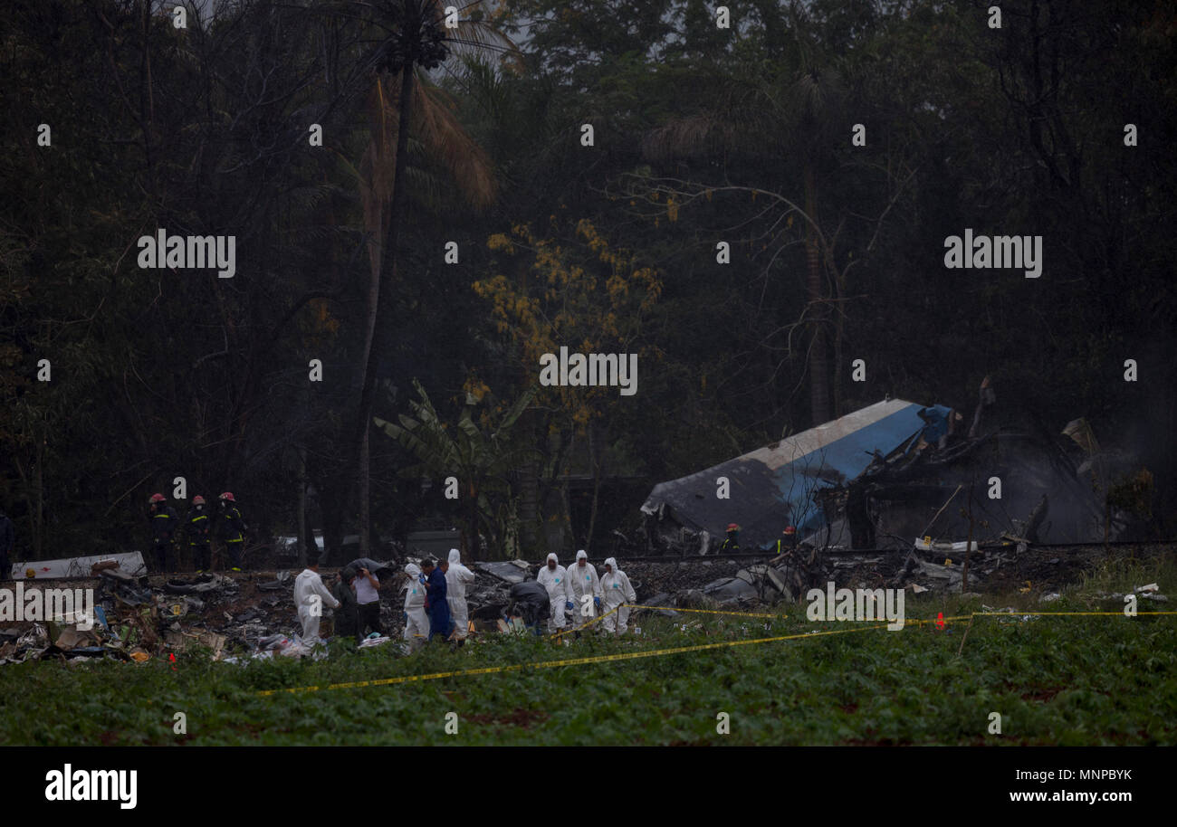 Havana, Cuba, 18 May 2018. Rescue units operate after a crash of a ...