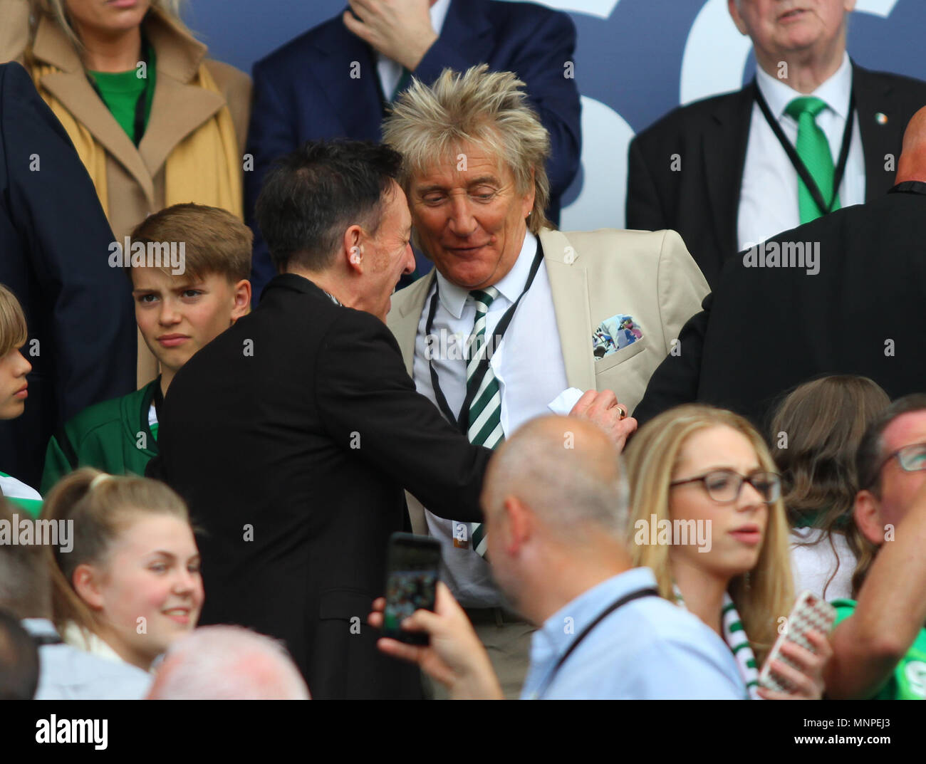 Rod stewart scottish cup final hi-res stock photography and images - Alamy