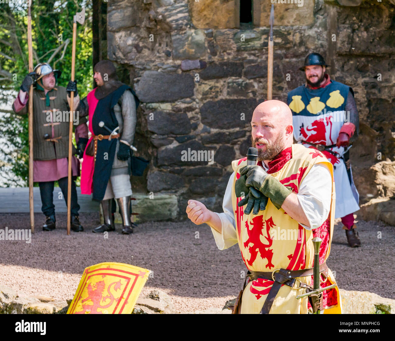 Welsh medieval soldiers hi-res stock photography and images - Alamy