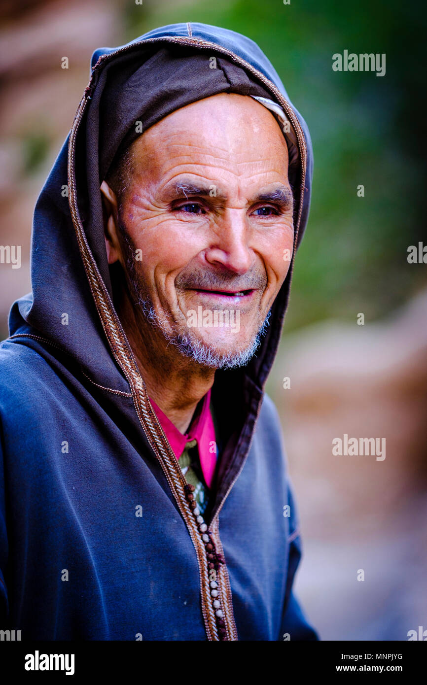Morocco portrait old man berber in hi-res stock photography and images ...