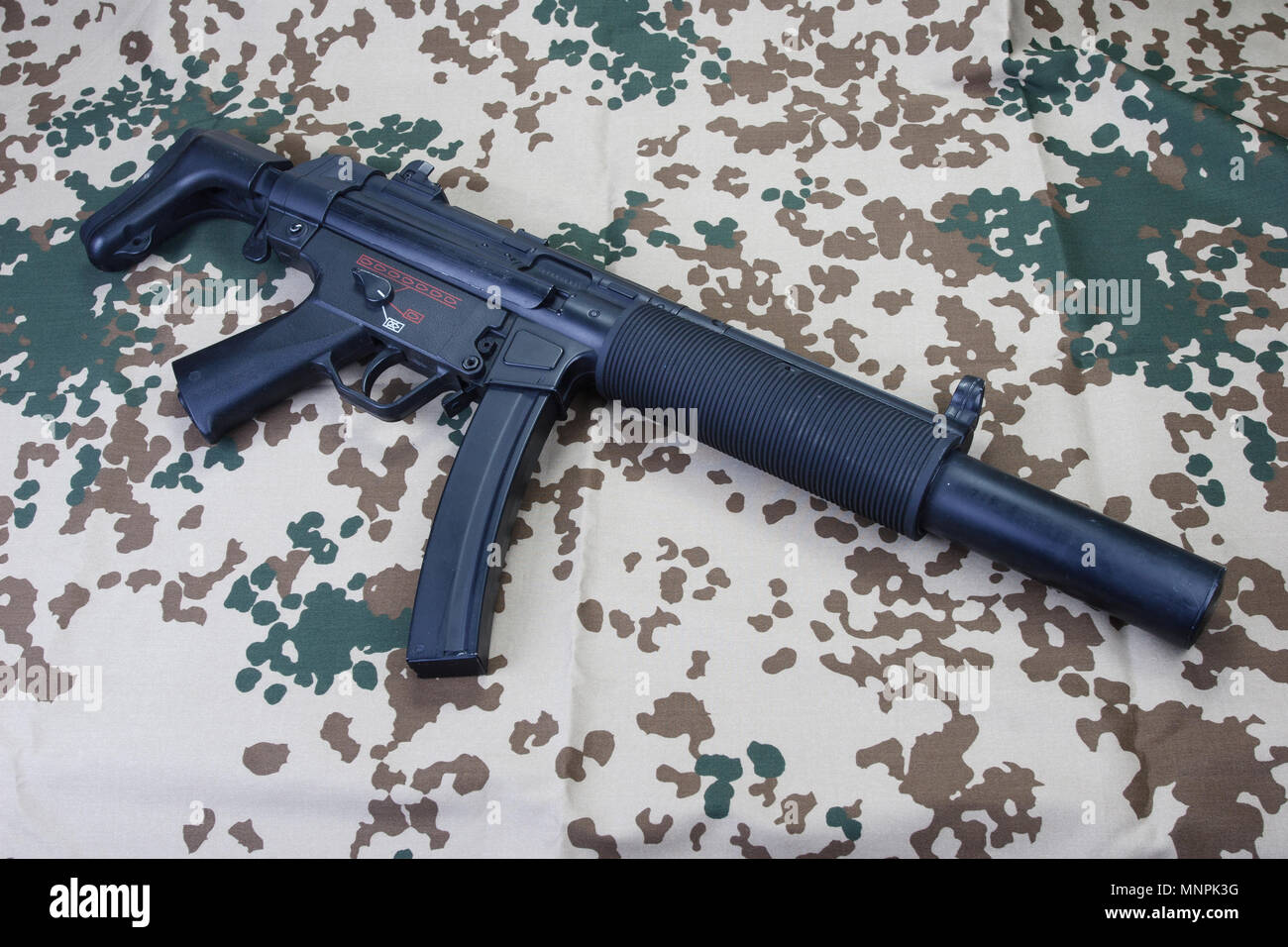 Mp5 9mm With Silencer