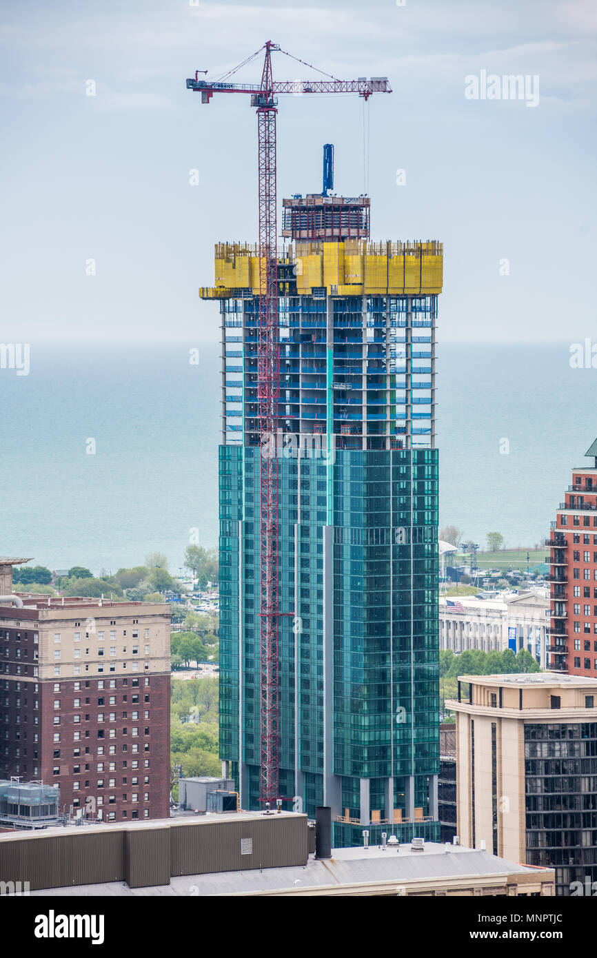 High rise condominium under construction in the South Loop neighborhood ...