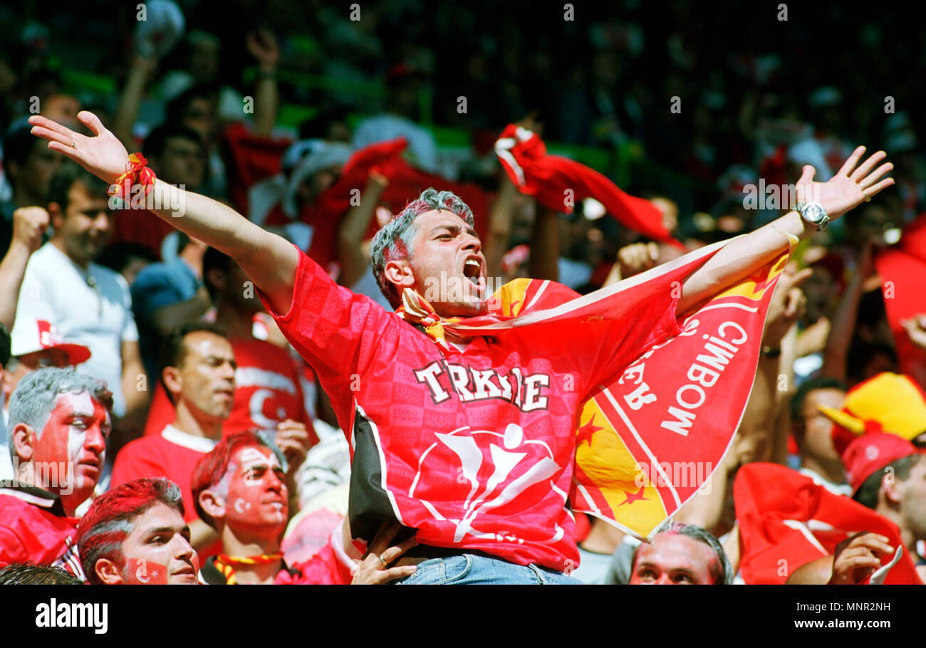 Uefa euro 2000 italy hi-res stock photography and images - Alamy