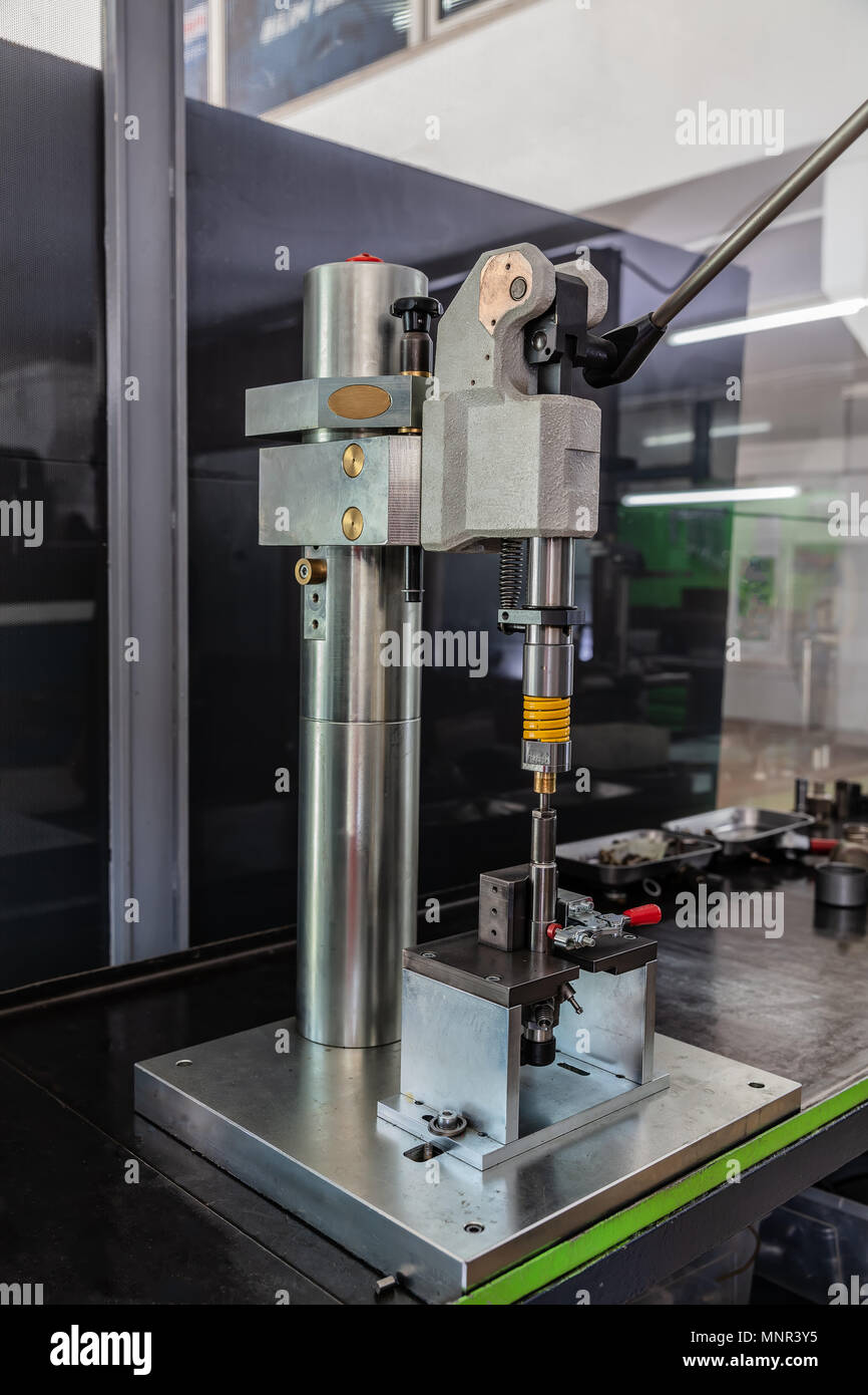 Diesel fuel injection nozzle hi-res stock photography and images - Alamy