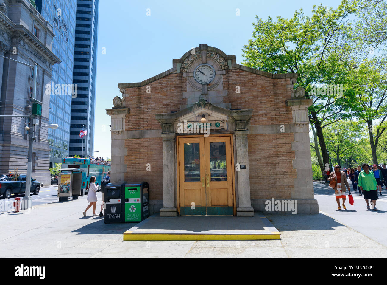 Battery park control house hi-res stock photography and images - Alamy