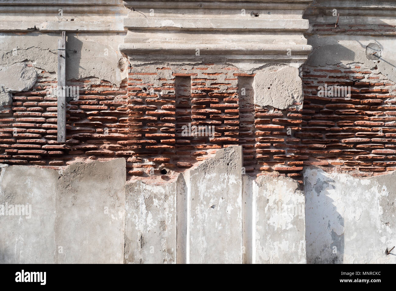 Red brick wall along Calle Crisologo, Vigan, Ilocos Sur, Philippines ...