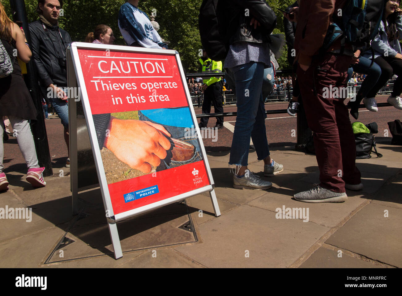 Police thief notice hi-res stock photography and images - Alamy