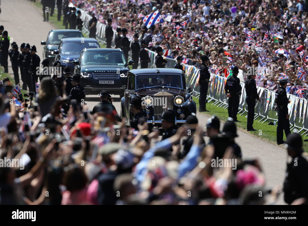 Meghan Markle rides in a car accompanied by her mother, Ms Doria ...