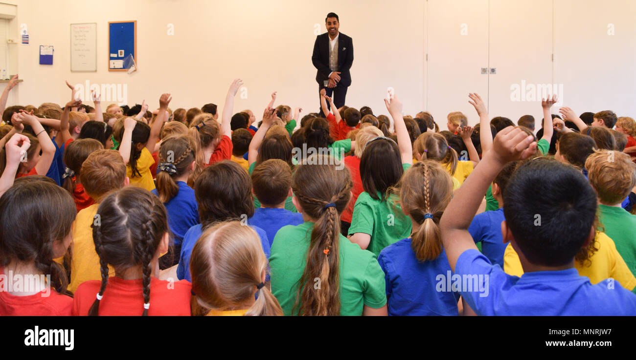 Dr ranj cbeebies hi-res stock photography and images - Alamy