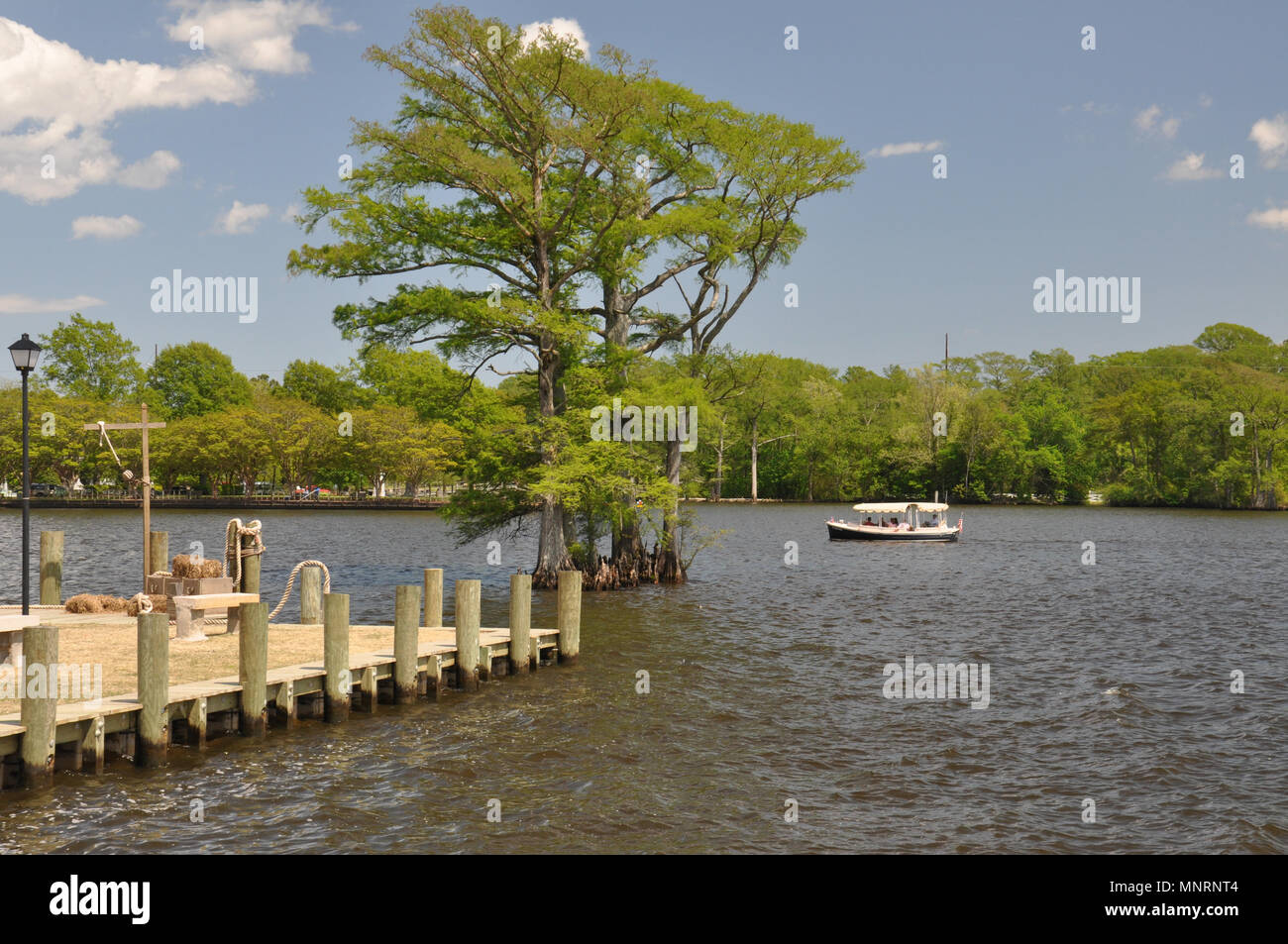 A Tour Boat on the Edenton North Carolina Waterfront Stock Photo - Alamy