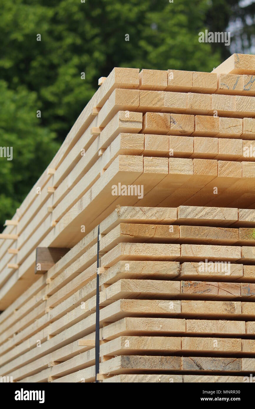 Wooden studs hi-res stock photography and images - Alamy