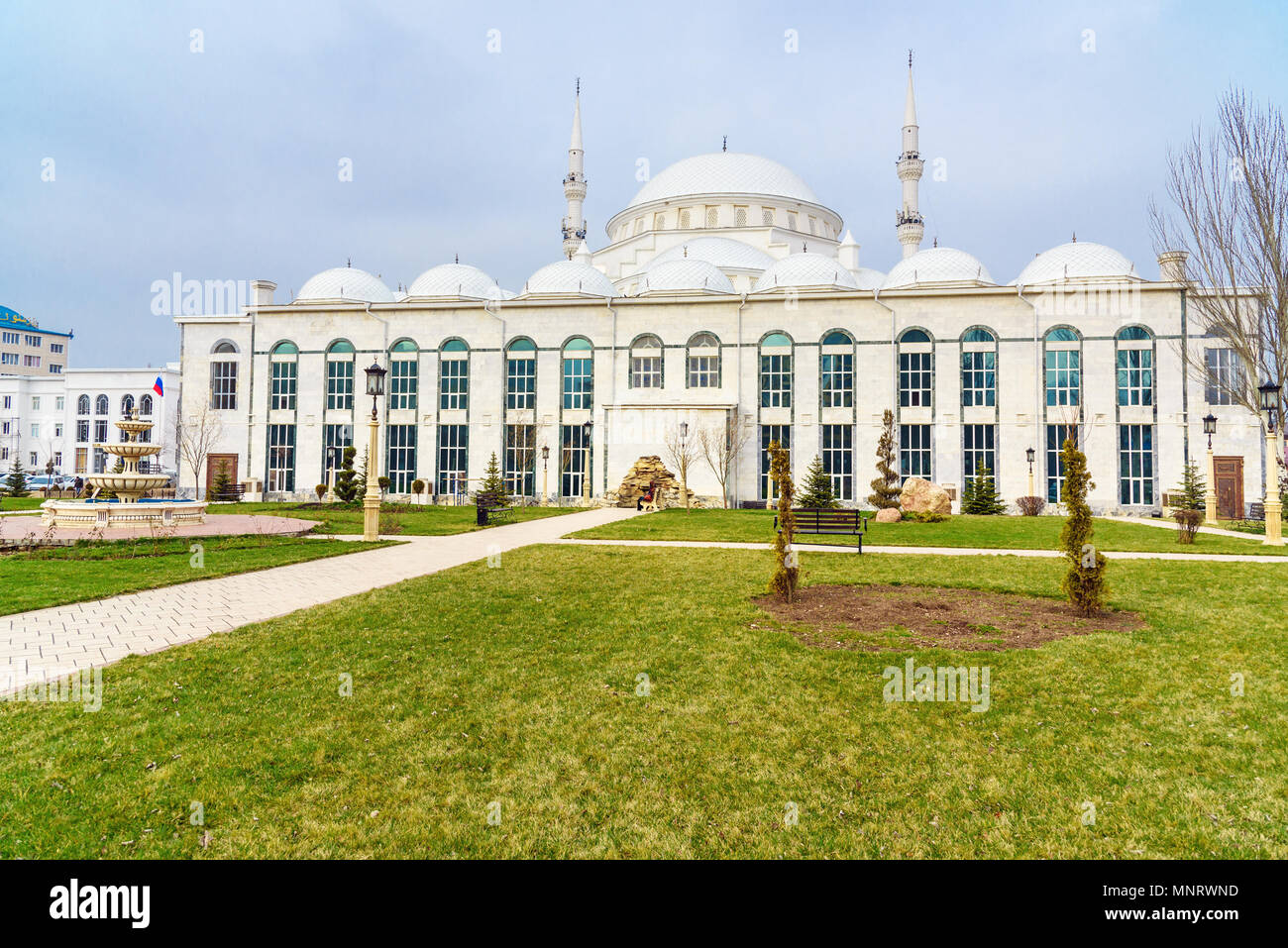 Makhachkala grand mosque hi-res stock photography and images - Alamy