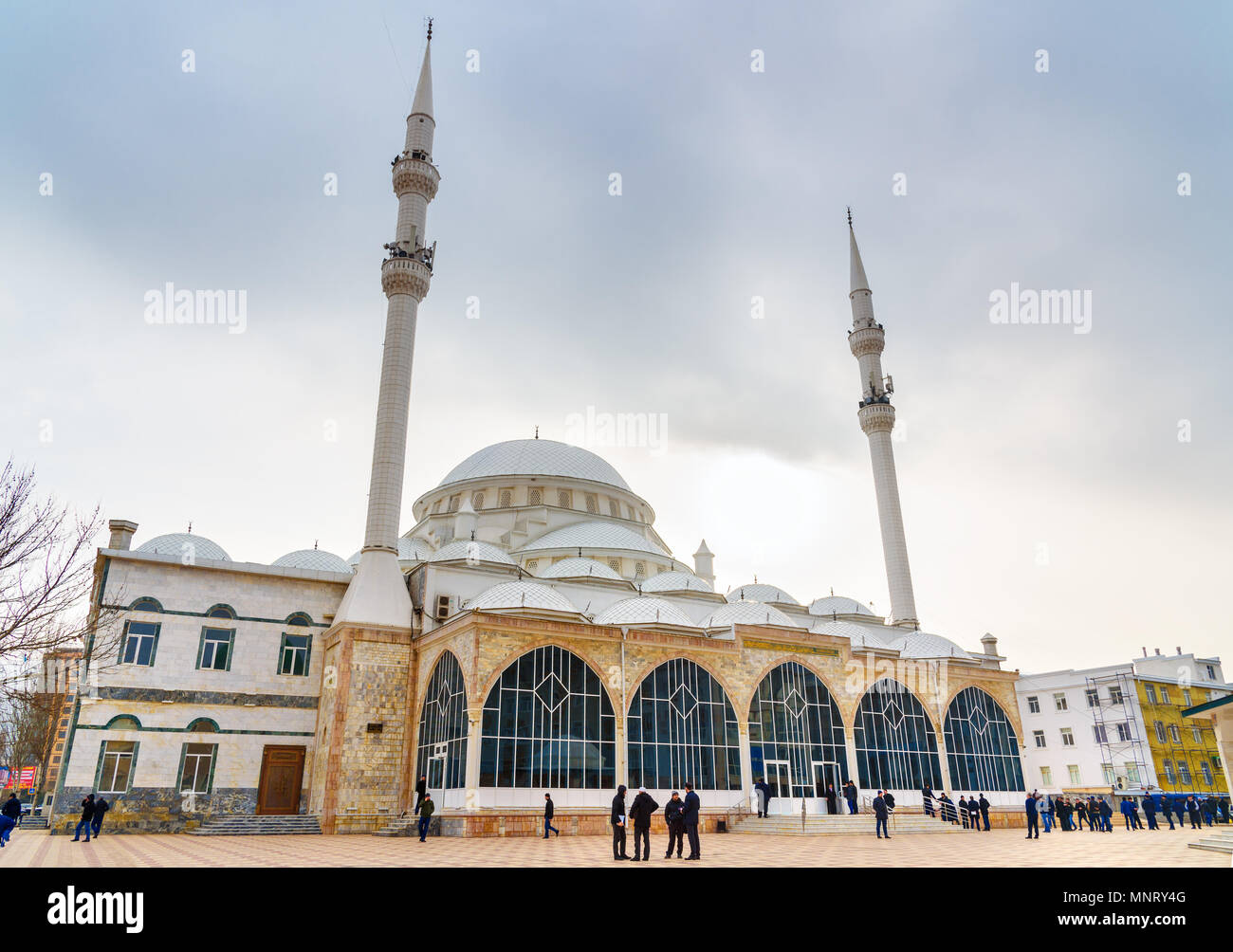 Makhachkala grand mosque hi-res stock photography and images - Alamy