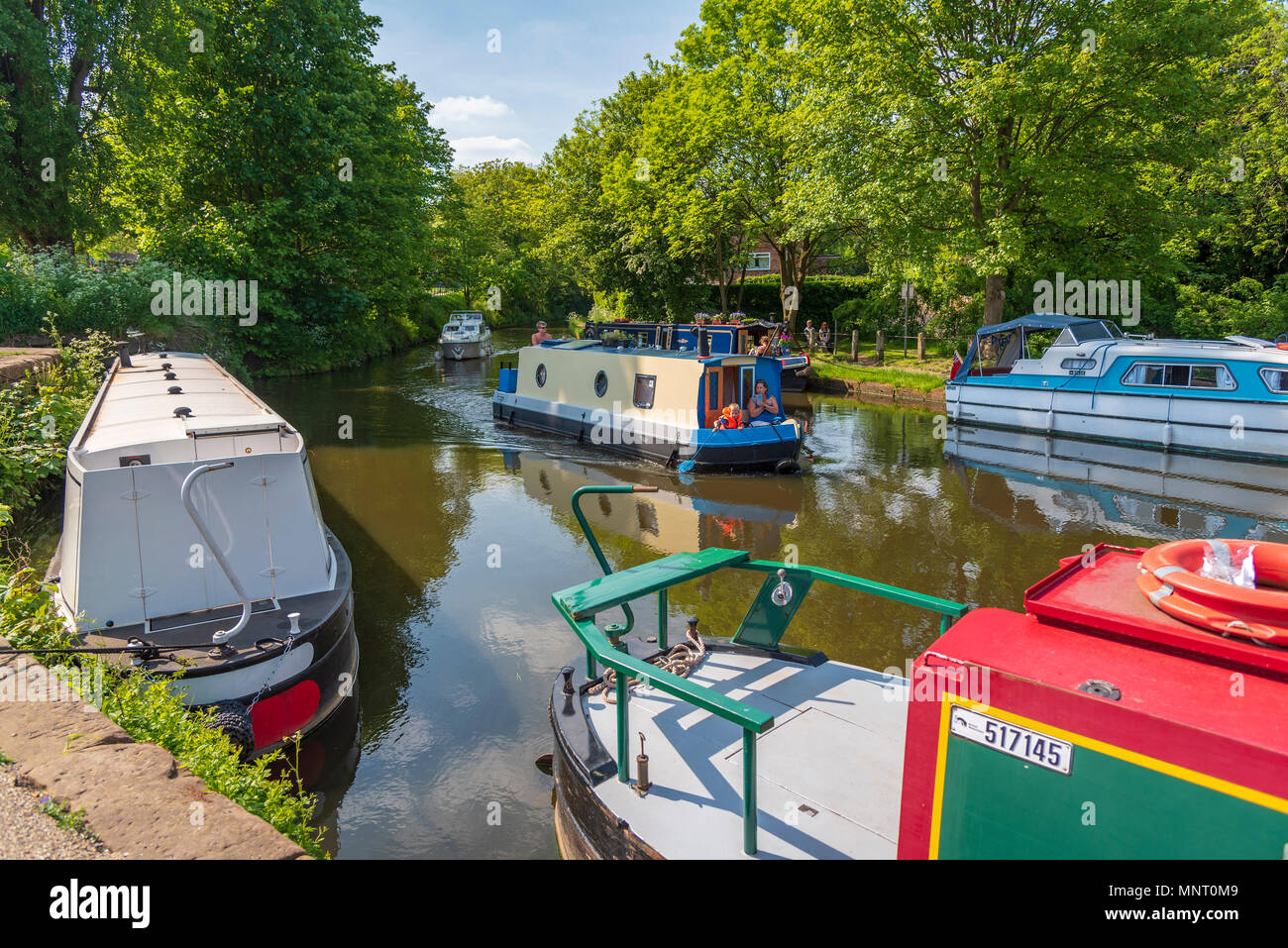 Lymm canal hi-res stock photography and images - Alamy