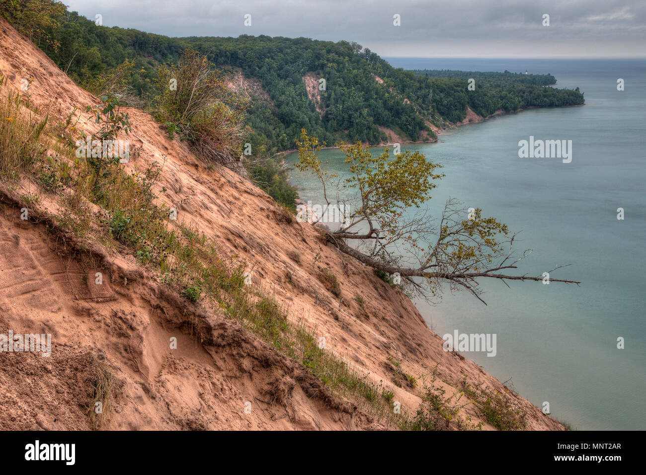 The Painted Rocks National Lakeshore in Upper Michigan has a wide ...