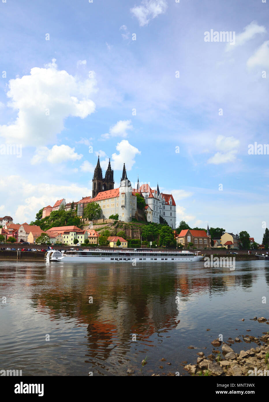 Medieval Albrechtsburg castle overlooking the Elbe river in Meissen ...